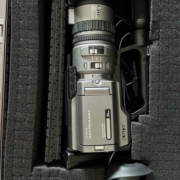 Sony | Cameras, Photo & Video | Sony Handycam Camcorder Silver | Poshmark